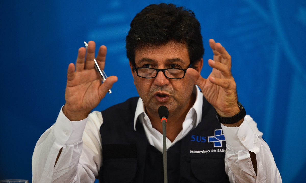 Mandetta: "Estamos iniciando processo de estresse no sistema de saúde ...