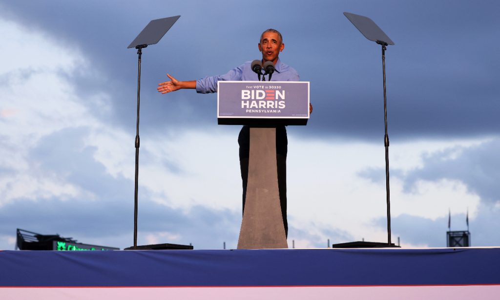 Obama pede que eleitores de Biden ignorem pesquisas e votem em massa ...
