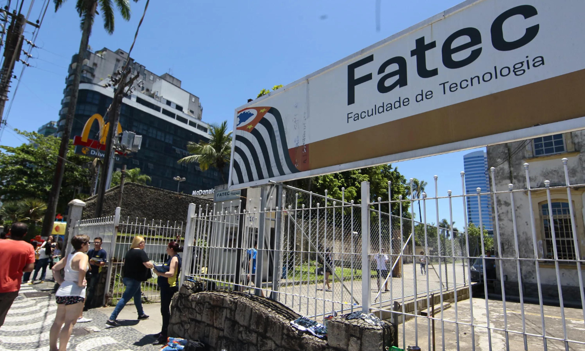 Justiça de SP condena professor da Fatec por chamar aluna recifense de ...