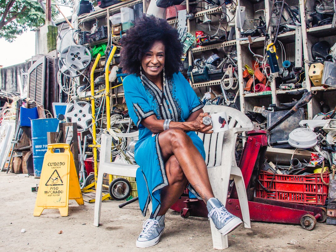 ‘Sempre penso nas meninas’: Izzy Gordon faz uma ode à autoestima em ...