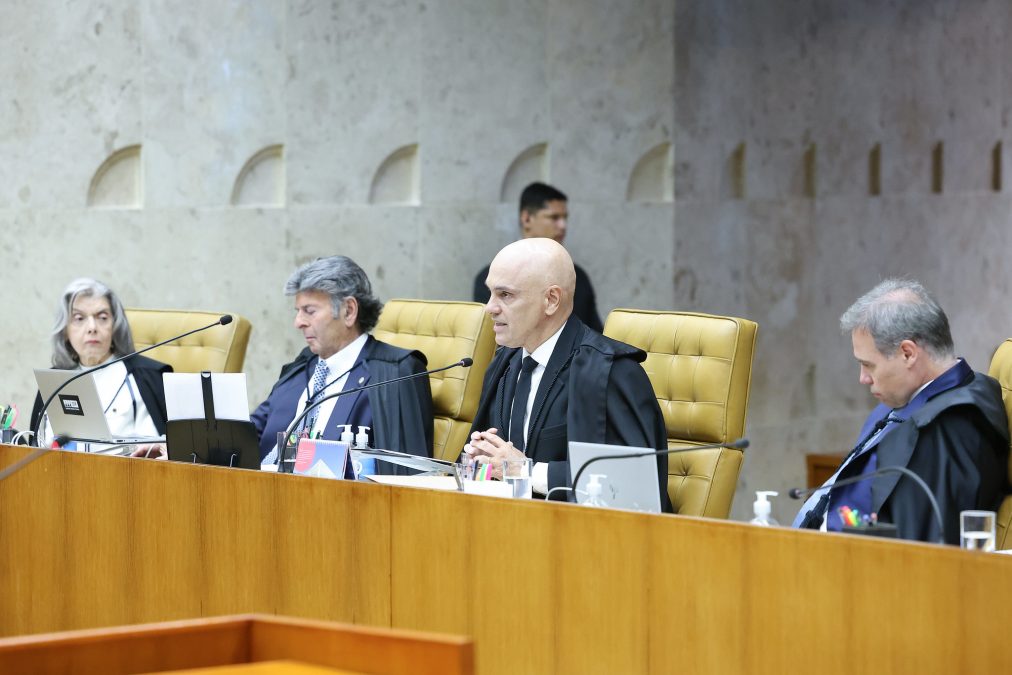 STF encerra votação e condena homem que sentou na 'cadeira do Xandão ...